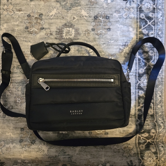 RADLEY LONDON | Bags | Radley London Navy Blue Crossbody Puffer Bag ...